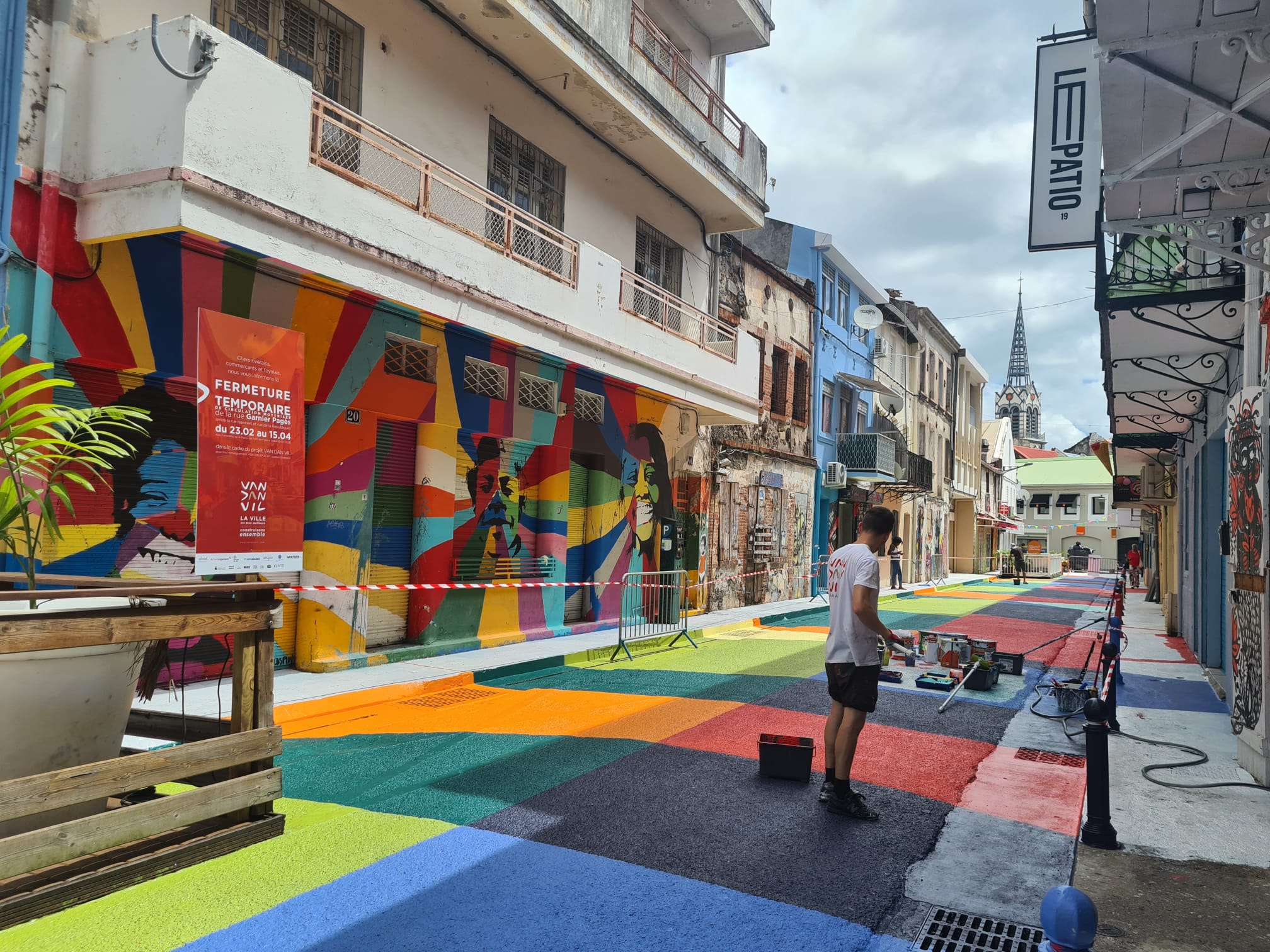 « Van dan vil » rue Garnier Pages, une immersion colorée au cœur de ...